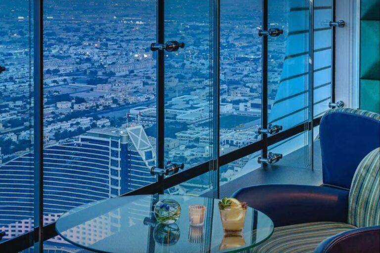 15 Stunning sky high rooftop bars and restaurants in Dubai - What's On